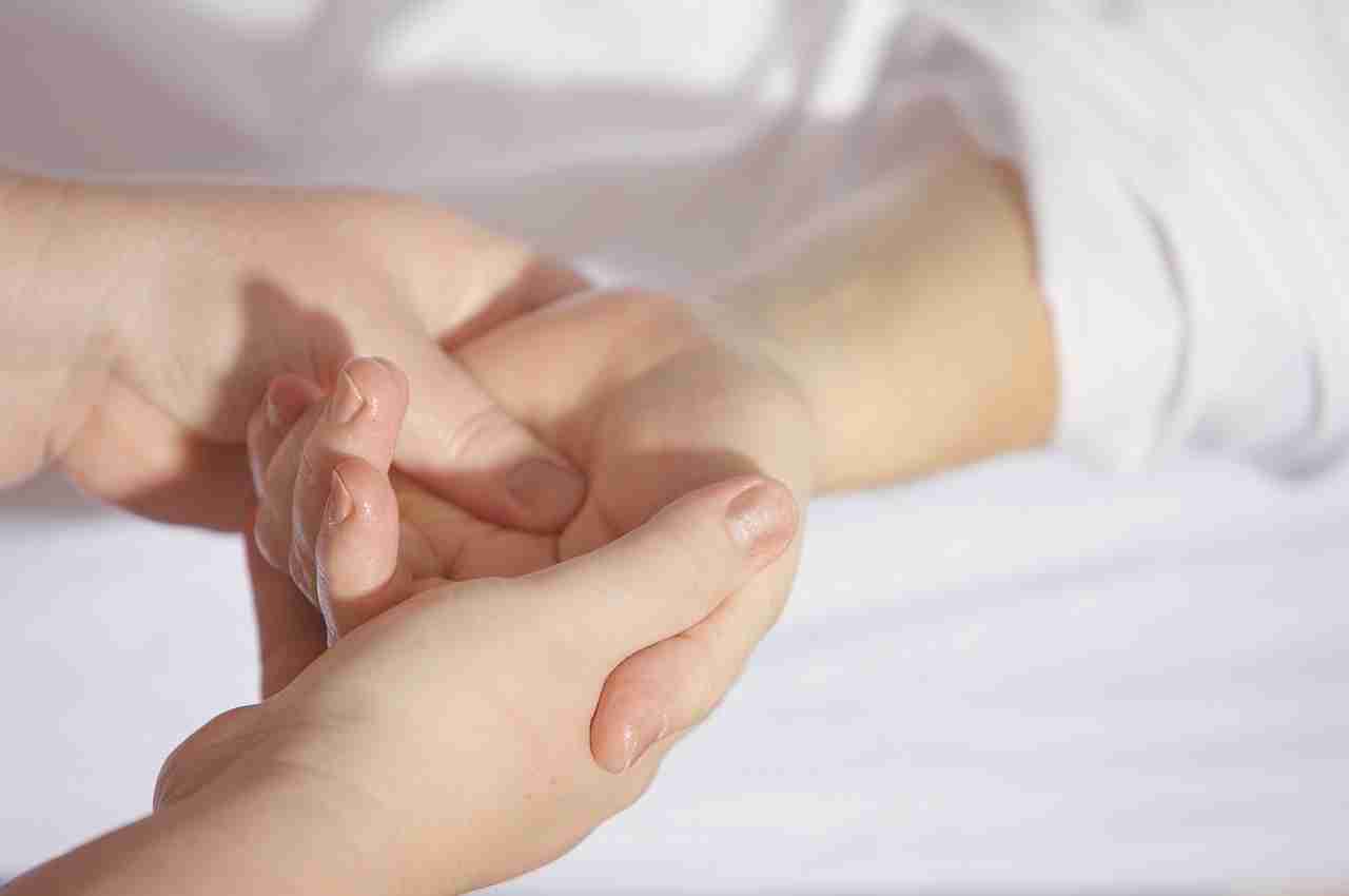 Irritable Bowel Syndrome & Reflexology – Teach Therapy